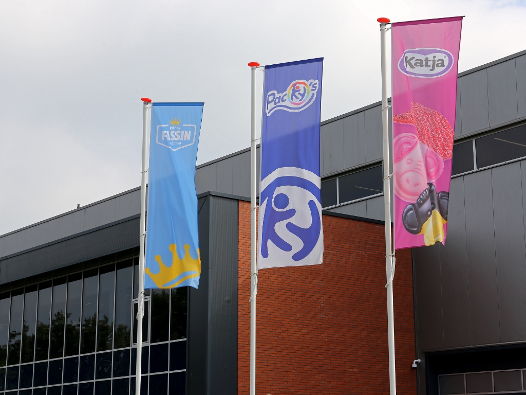 Stapelbakken voor efficiënte intralogistiek bij Royal Fassin en Packy's ...